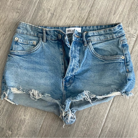 Zara | Shorts | Zara Denim Shorts Size 6 | Poshmark
